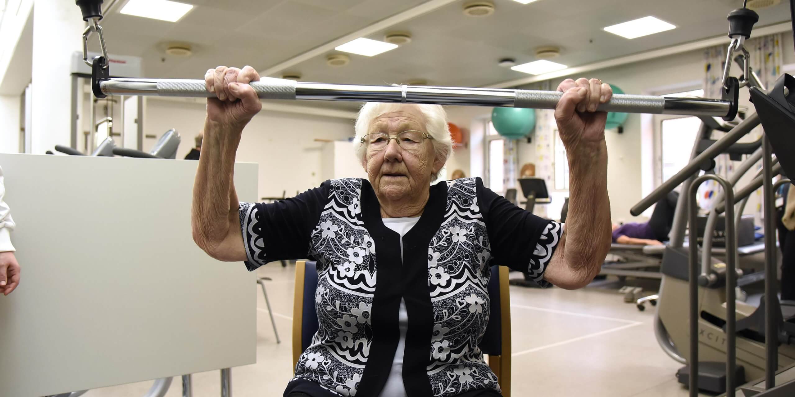 AMD-patienter træner for at bevare synet - Dansk Blindesamfund